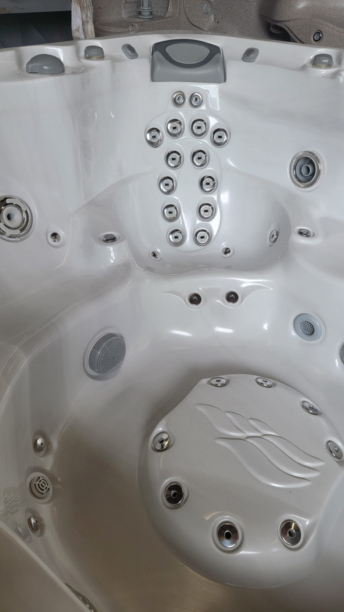 Clearance Hot Tubs in Sacramento, CA | All Season Pools and Spas