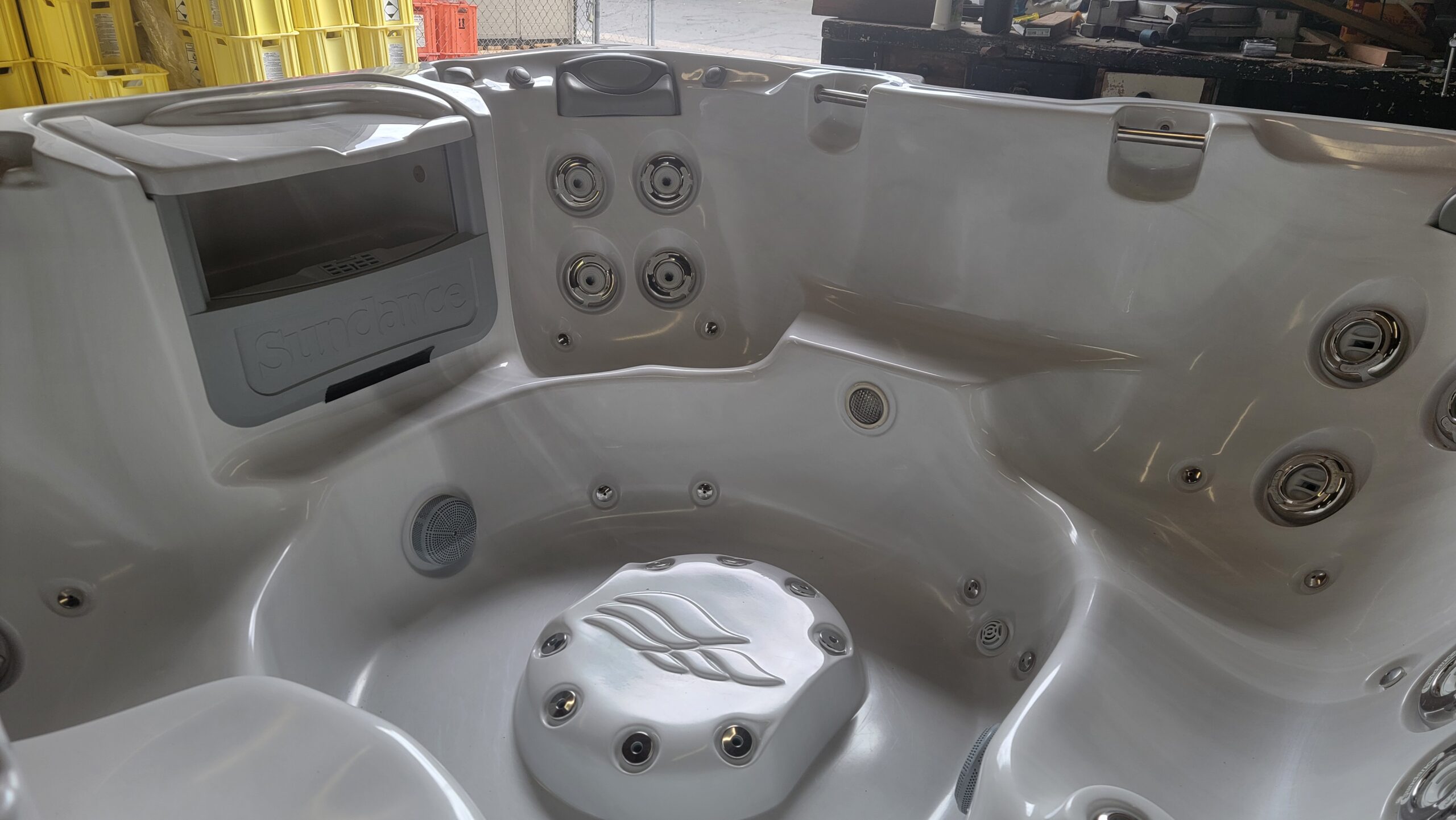 Clearance Hot Tubs in Sacramento, CA | All Season Pools and Spas